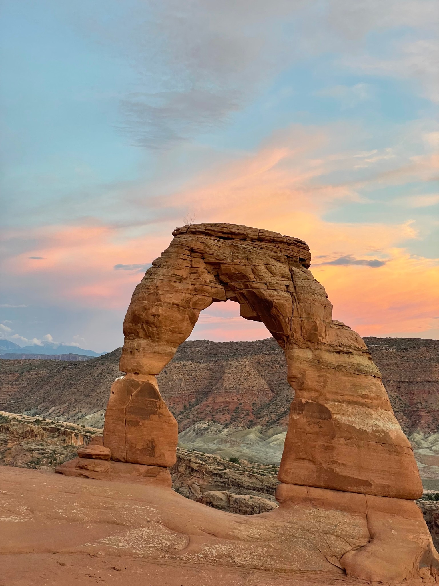 The Only Arches I Know Are Golden // Arches National Park – WE WENT THERE
